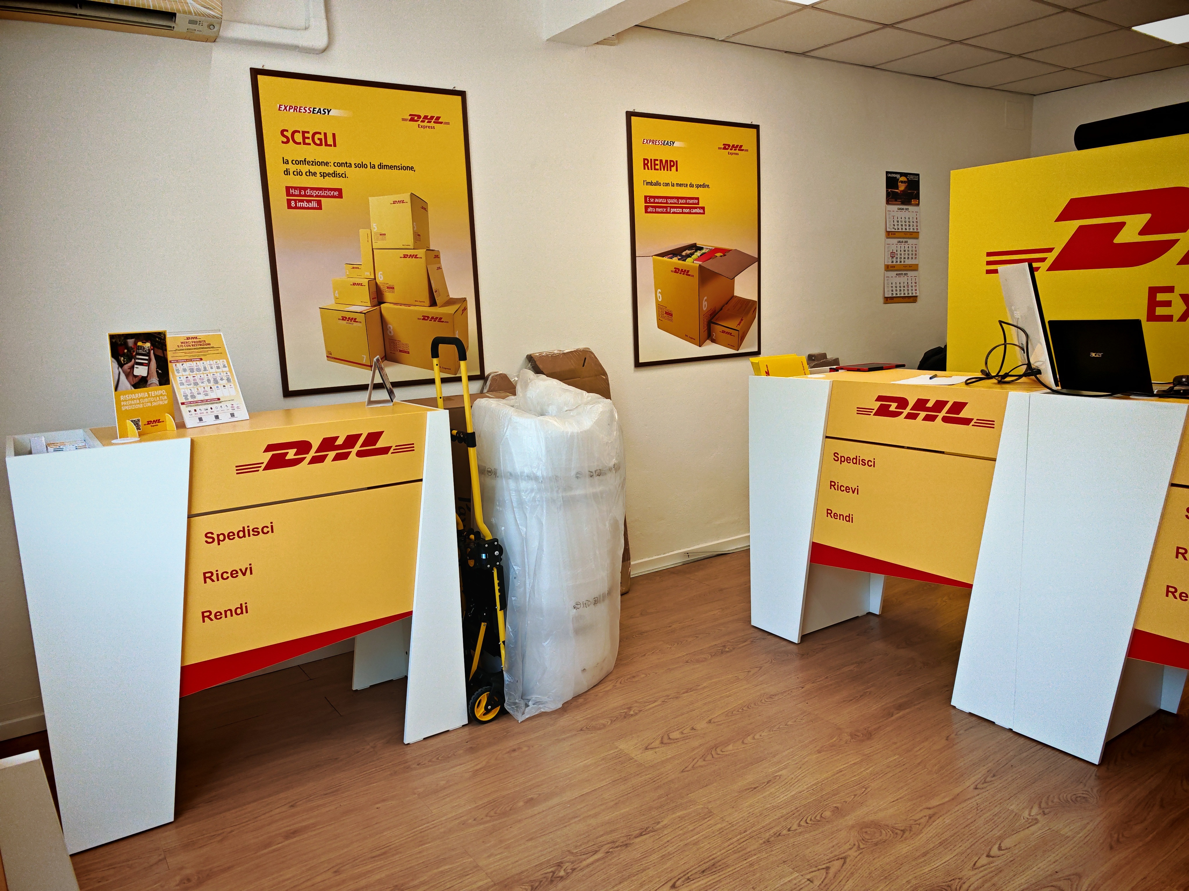 home - DHL EXPRESS MODENA - Spedizioni veloci e sicure in 220 Paesi del ...
